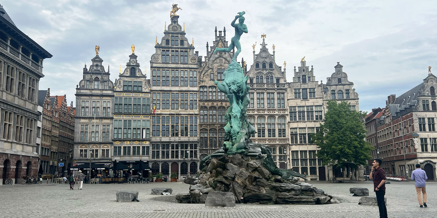 Exploring Antwerp in two hours